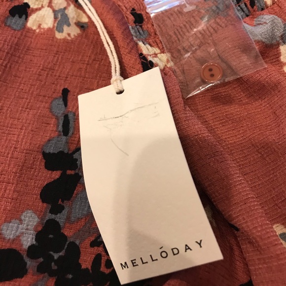 MELLODAY | Tops | Melloday Long Sleeve Smocked Shoulder Top Size 2x ...